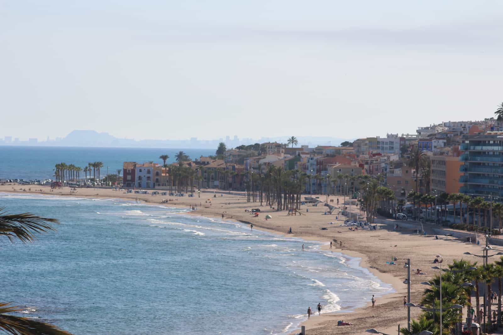 Playa Centro de Villajoyosa - Enamorados de Alicante