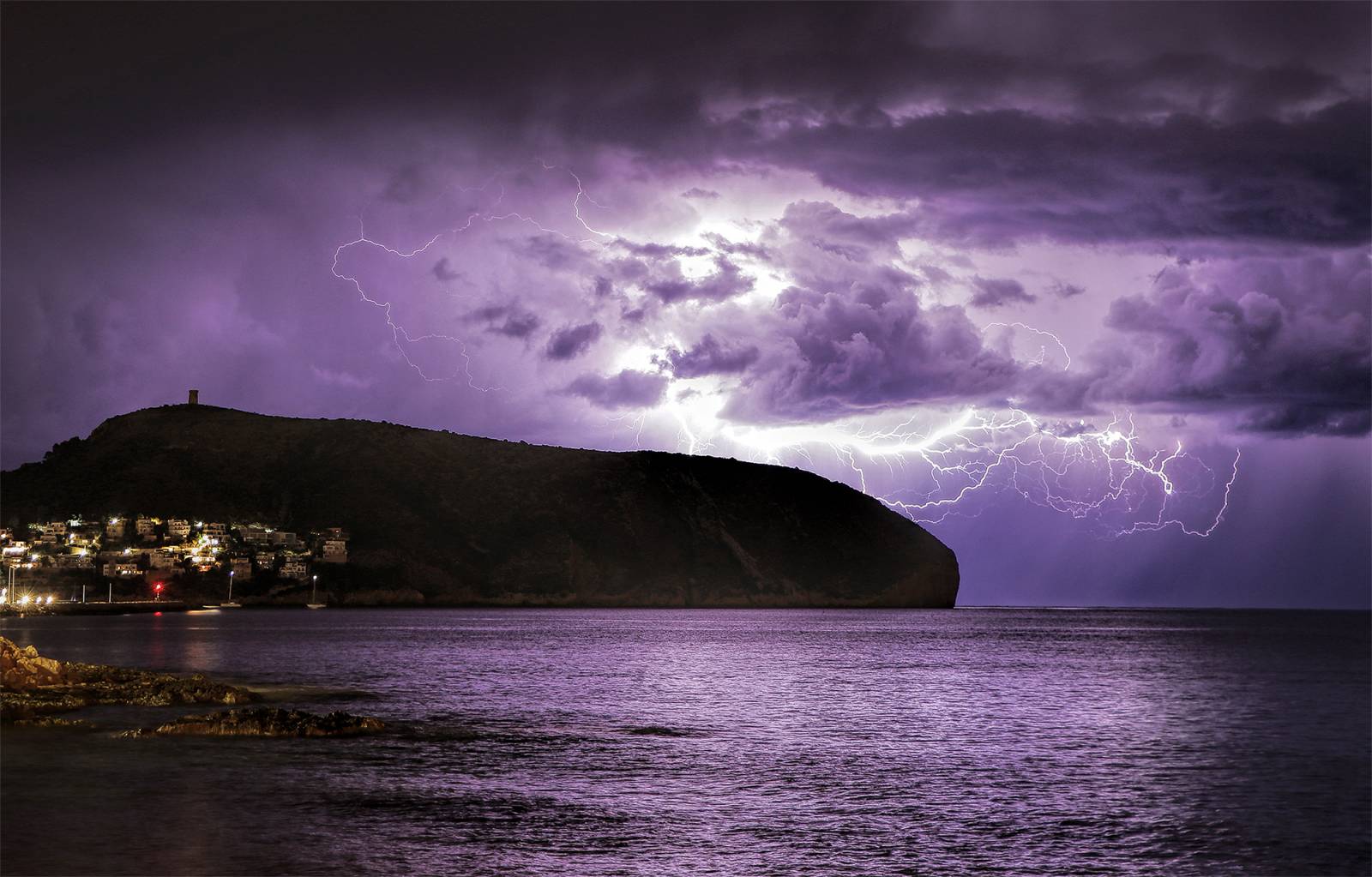 Cazando a los relámpagos - Enamorados de Alicante