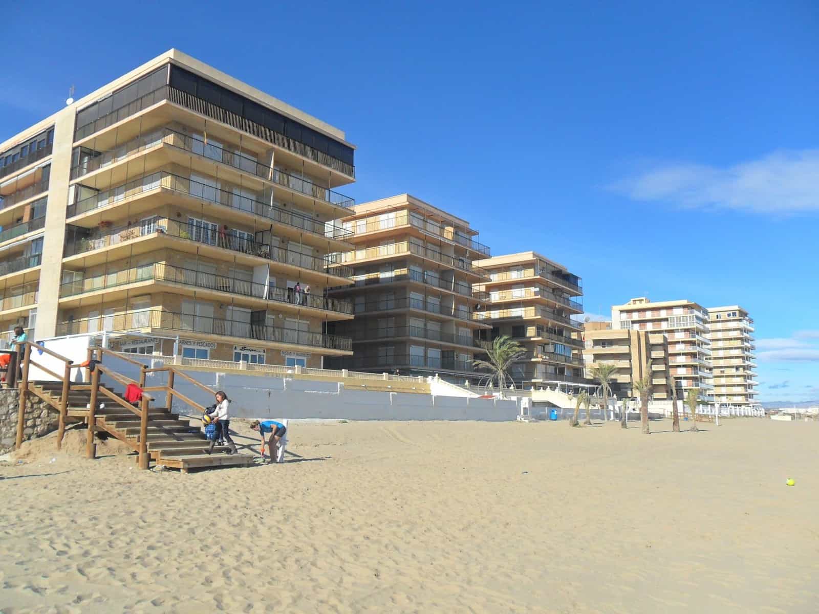 Playa de los Arenales del Sol (Elche) - Enamorados de Alicante